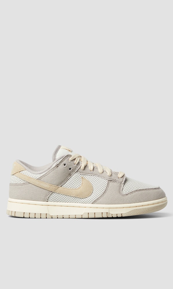 Nike Dunk Low Sneakers Light beige | Women | Junkyard